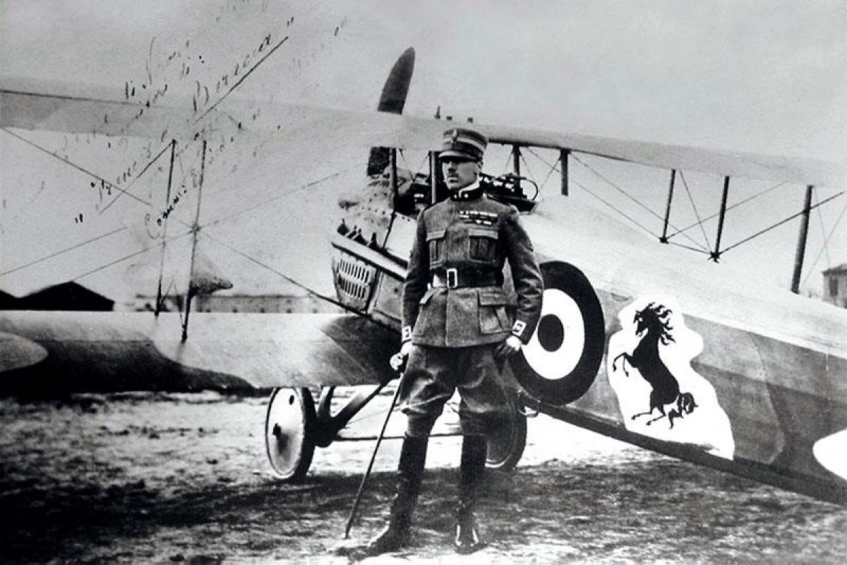 オクタン日本版vol.18 特集：栄光のエンブレム | octane.jp | 美しい車と暮らす