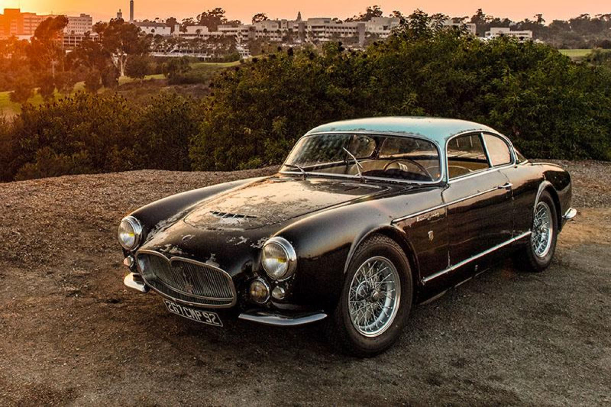 オクタン日本版vol.18 特集：発掘された宝石 | octane.jp | 美しい車と暮らす