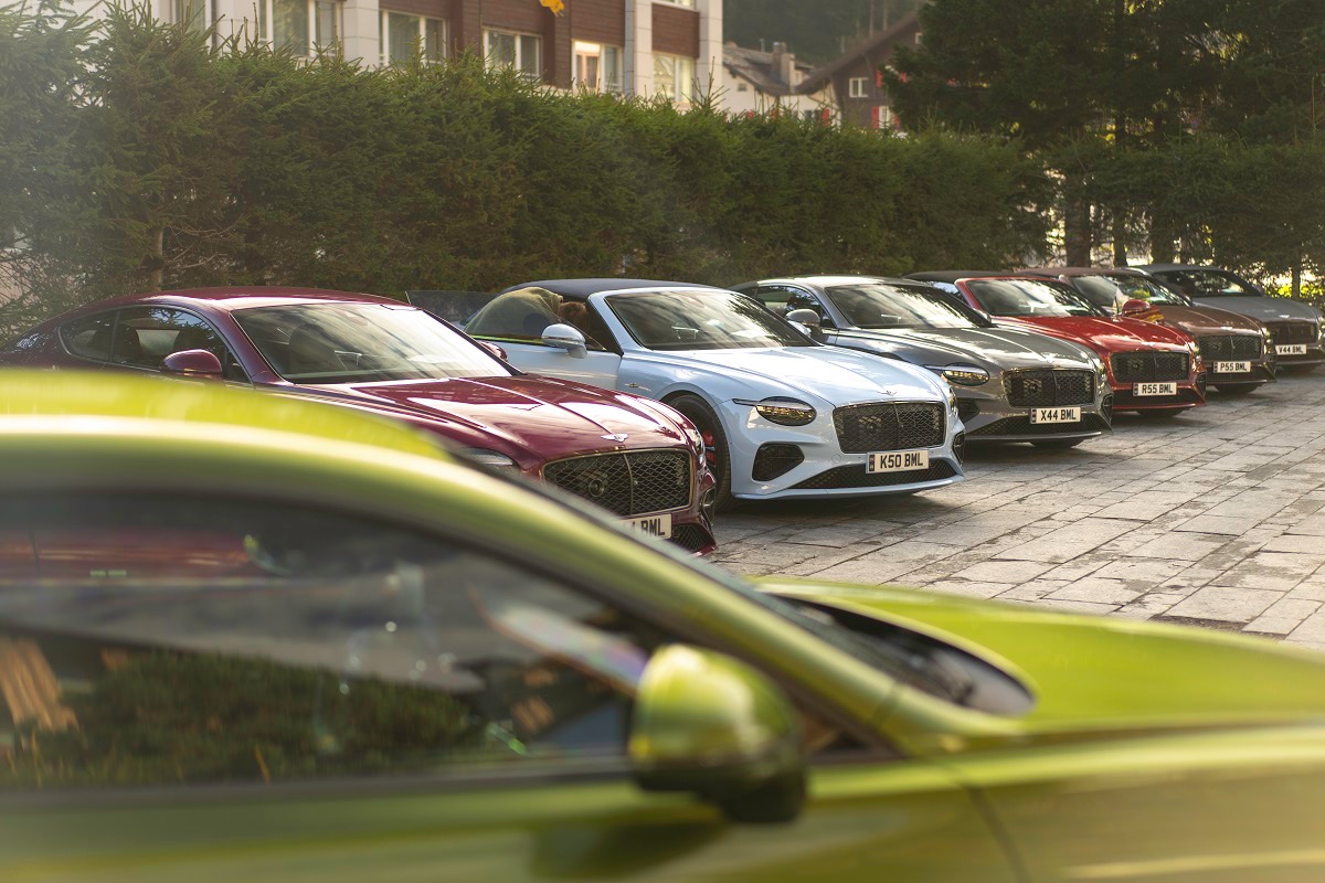 初代デビューから20年。新型ベントレー・コンチネンタルGTの真価をスイスで試す | octane.jp | 美しい車と暮らす