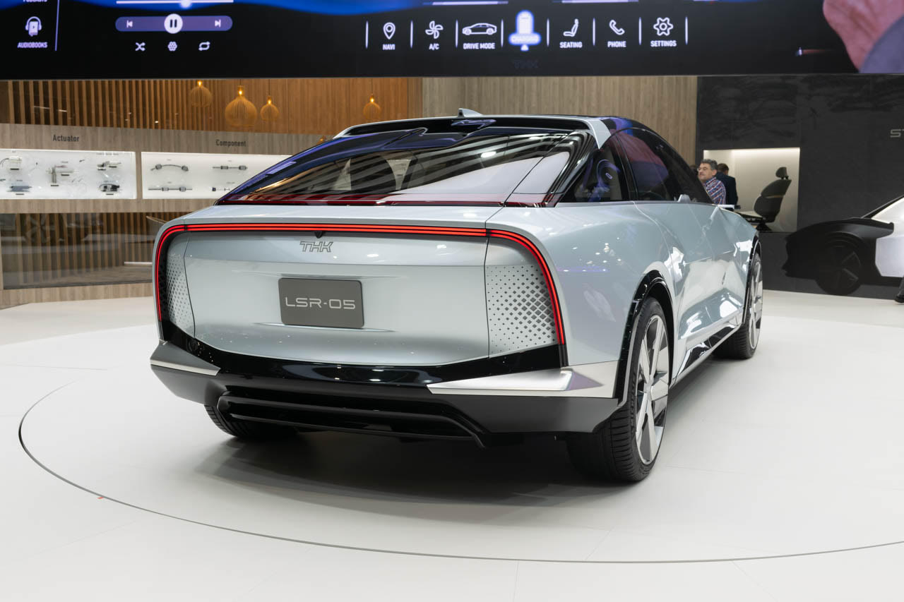 日本の技術を世界に発信｜パリモーターショーでTHKが「LSR-05」を欧州初披露 | octane.jp | 美しい車と暮らす