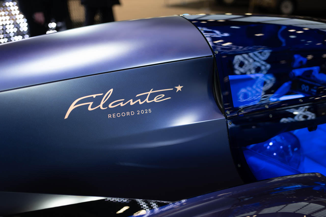 主役はシトロエンDSの70周年！｜レトロモビル2025レポート（その1） | octane.jp | 美しい車と暮らす