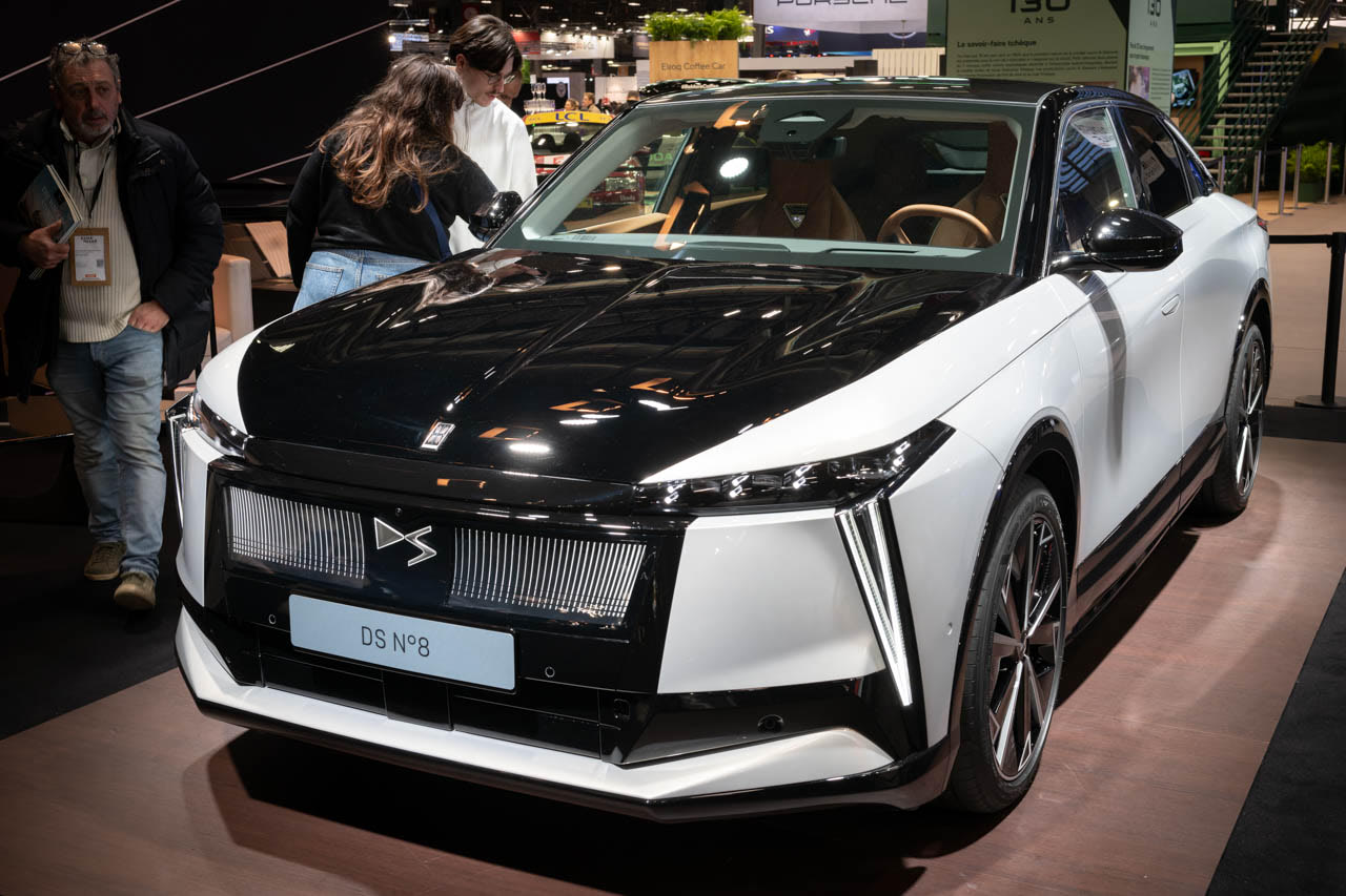 主役はシトロエンDSの70周年！｜レトロモビル2025レポート（その1） | octane.jp | 美しい車と暮らす