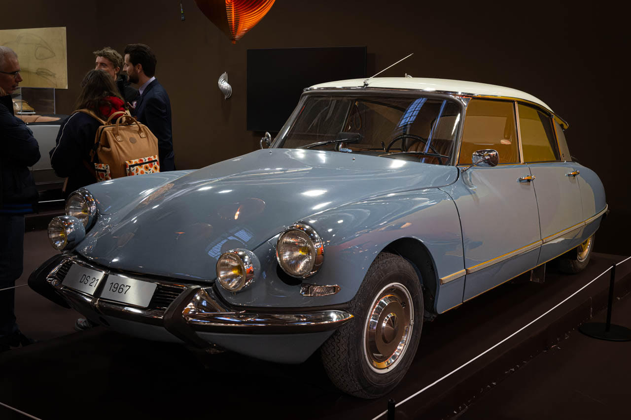 主役はシトロエンDSの70周年！｜レトロモビル2025レポート（その1） | octane.jp | 美しい車と暮らす