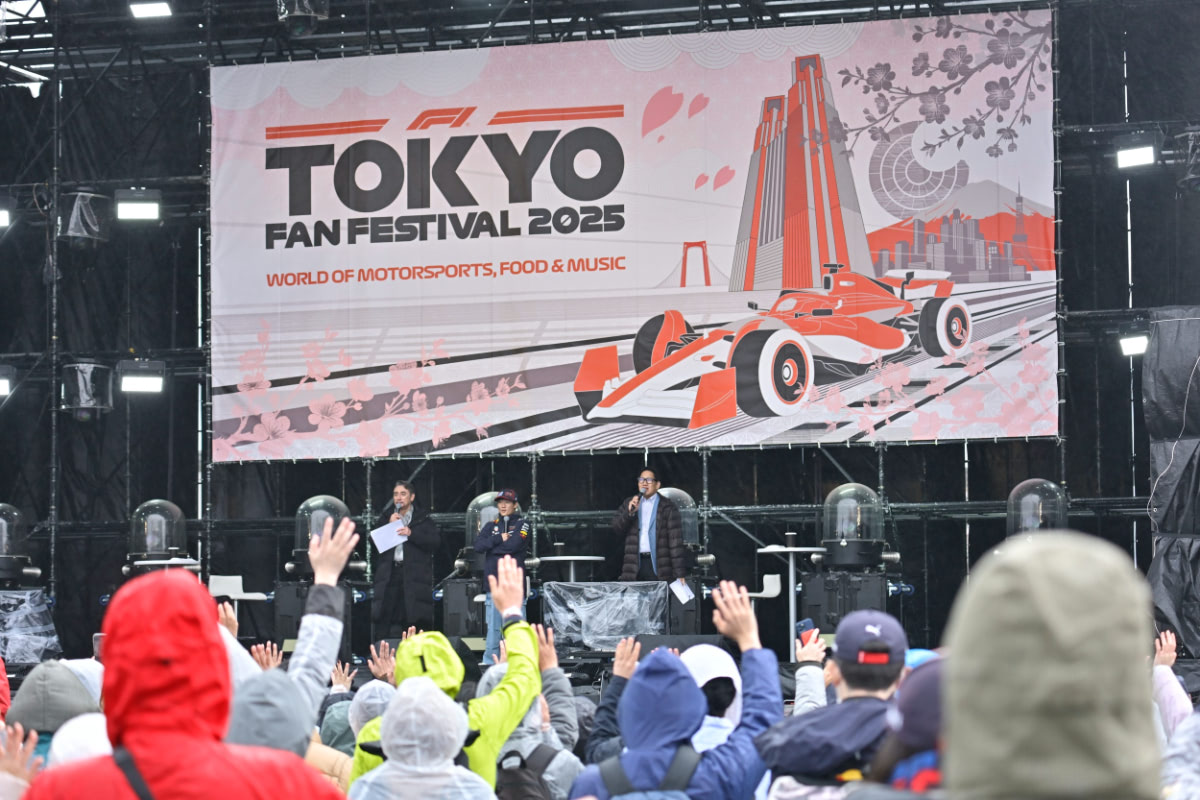 東京・お台場にF1が降臨｜Red Bull Showrun × Powered by Honda、史上初の4名揃い踏み | octane.jp | 美しい車と暮らす
