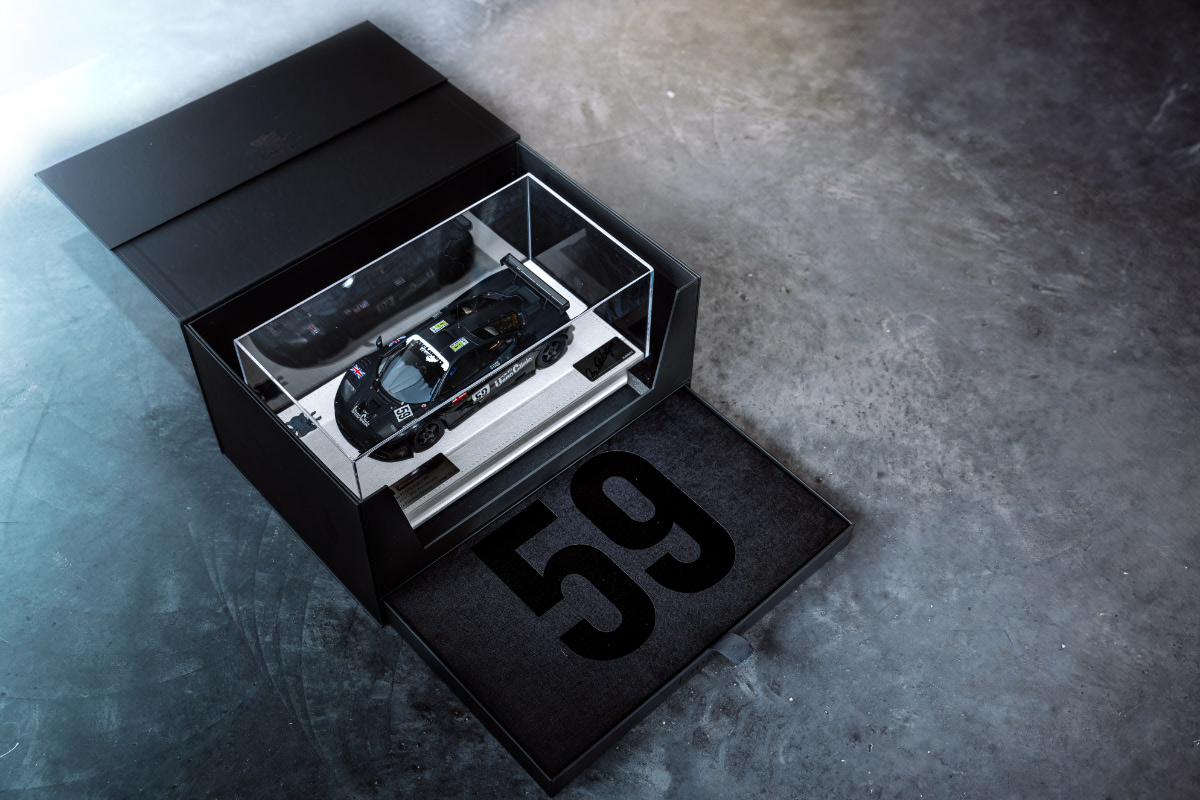 59」マクラーレンF1 GTRの栄光を祝した特別なコレクション展示を開催｜代官山 蔦屋書店にて | octane.jp | 美しい車と暮らす