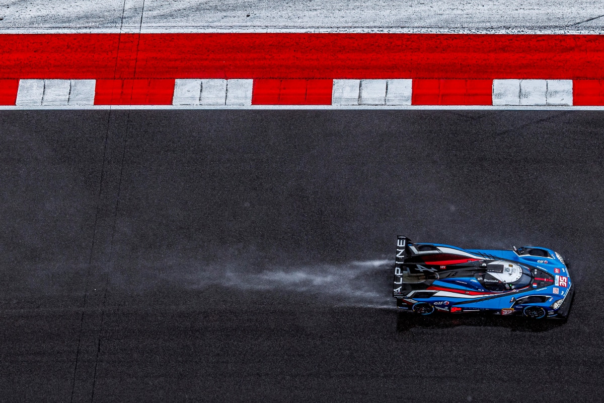 なぜ年産5000台の1モデル体制でF1とWECに参戦可能か？｜在東京フランス商工会議所でアルピーヌのプレゼンに潜入 | octane.jp | 美しい車と暮らす