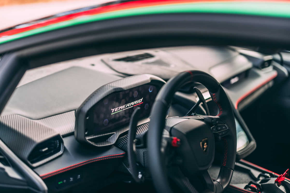 これぞ新世代のスーパーカー｜ランボルギーニのハイブリッドスーパースポーツカー「テメラリオ」の真価 | octane.jp | 美しい車と暮らす