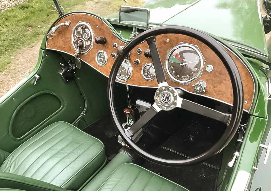 連載：アナログ時代のクルマたち｜Vol. 67 MG PB 4シーター | octane.jp | 美しい車と暮らす