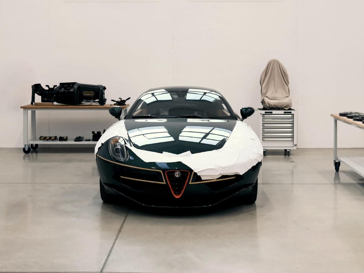 世界に15台の限定車「ディスコ・ヴォランテ」をレストモッド！｜6速MTと新しいブレーキを装備 | octane.jp | 美しい車と暮らす