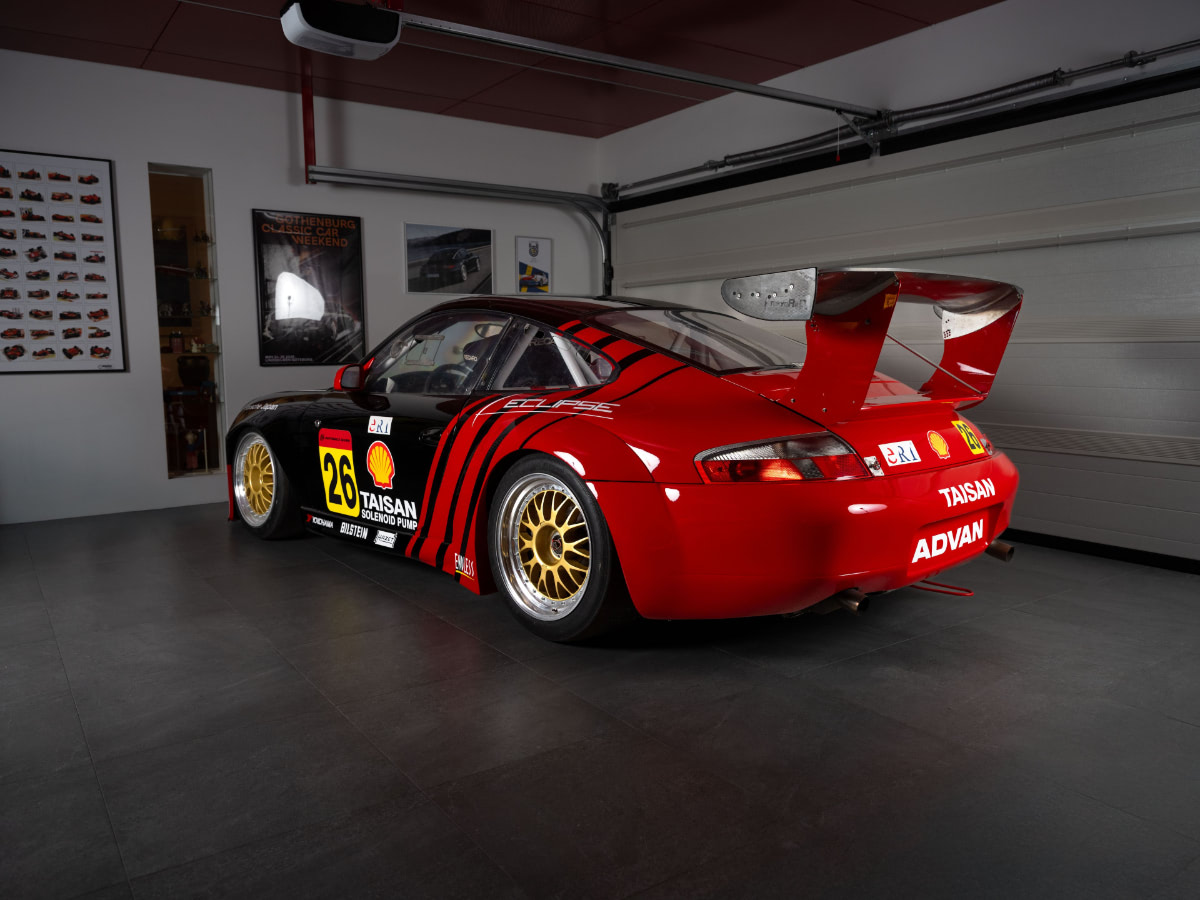 チーム・タイサンのポルシェ911GT3 Rがモナコで開催されたオークションに登場！ | octane.jp | 美しい車と暮らす