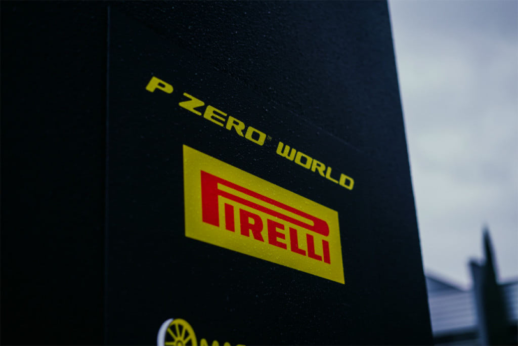 コンセプトは「タイヤのブティック」！PIRELLI P ZERO WORLDがメルボルンにオープン | octane.jp | 美しい車と暮らす