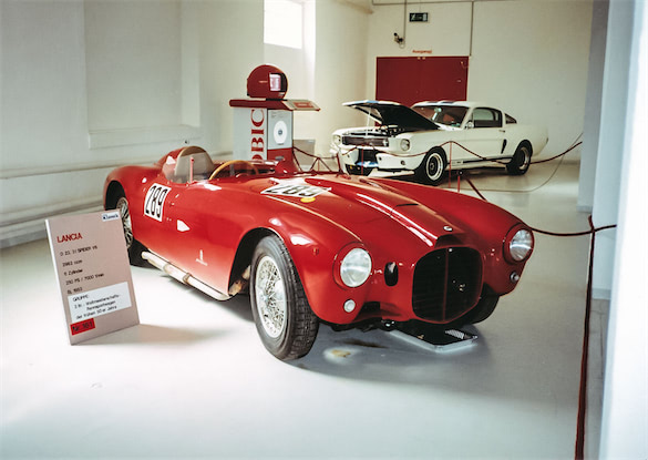 連載：アナログ時代のクルマたち｜Vol.16 ランチアD23 | octane.jp | 美しい車と暮らす